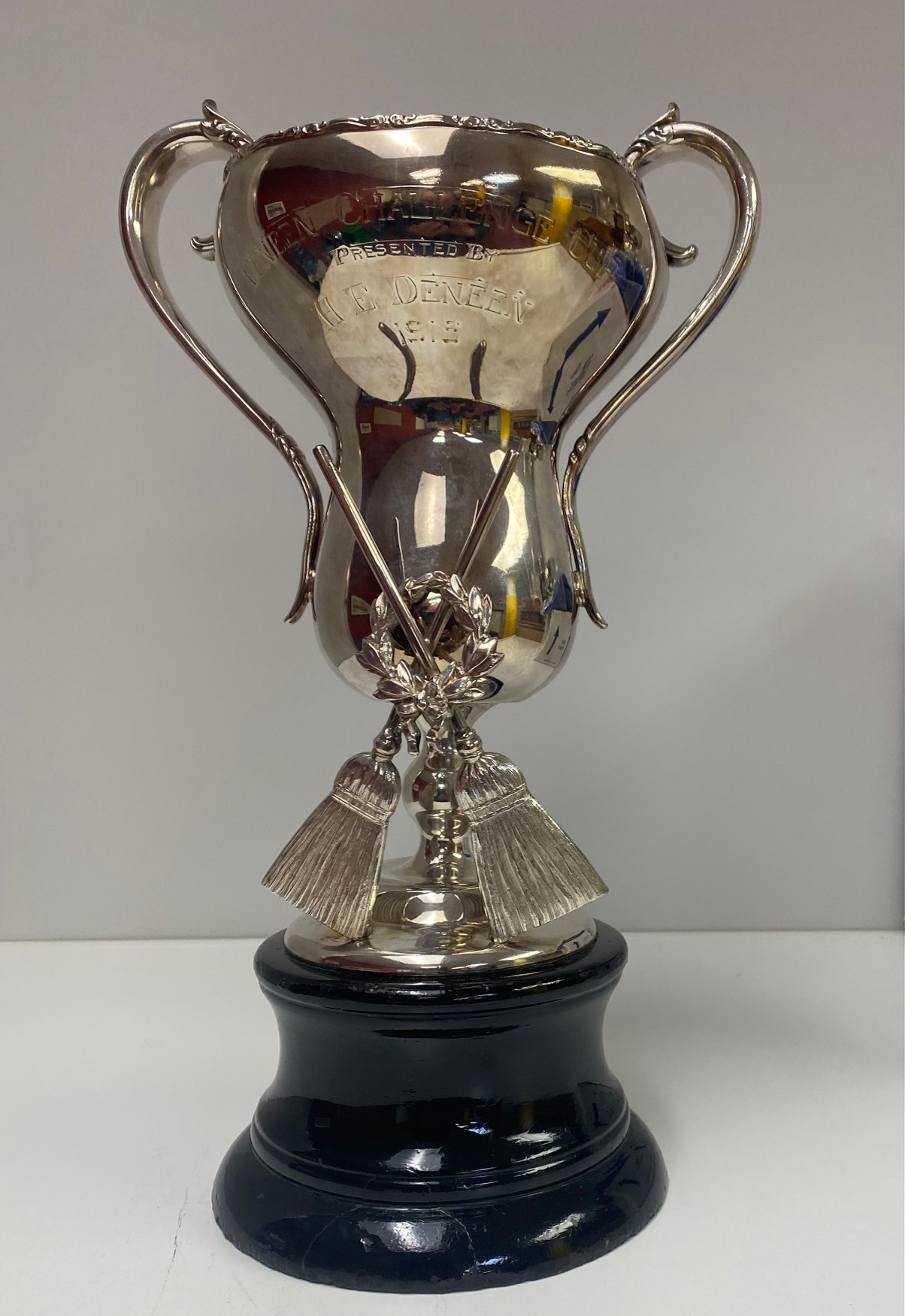 RENEWAL OF THE DENEEN CUP TRADITION | thecurler.com