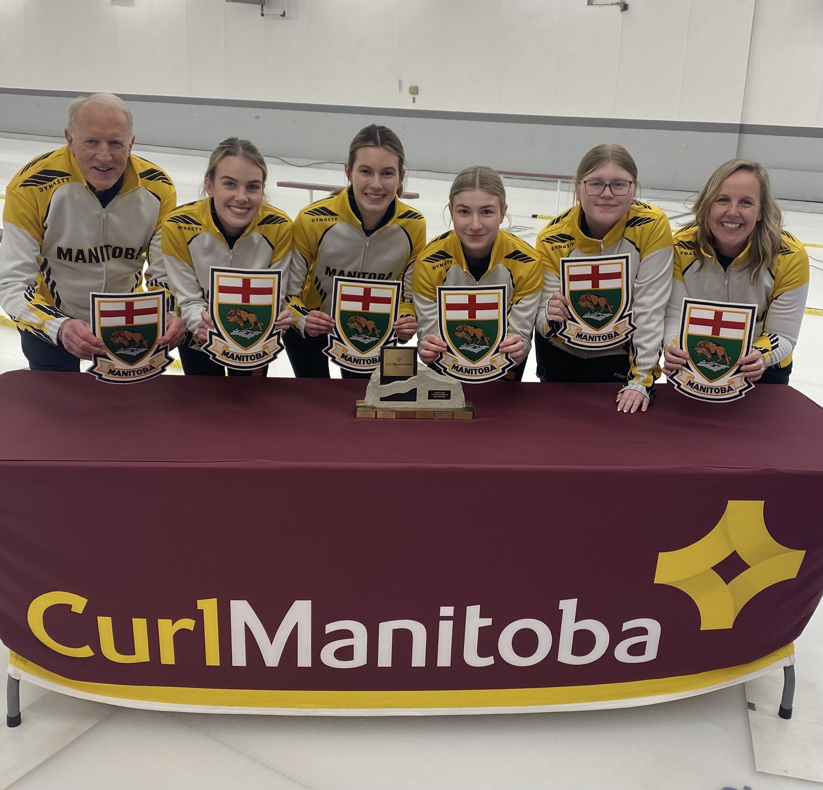 MCDONALD, HAYWARD TEAMS WIN MANITOBA JUNIORS | thecurler.com