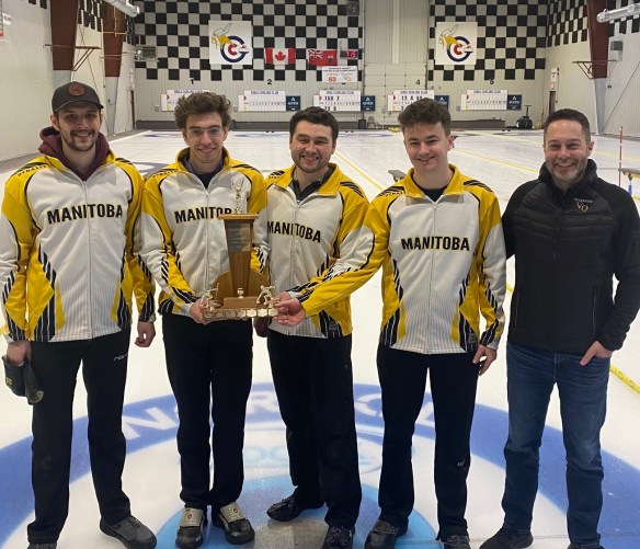 FORMER CHAMPS WIN SEAGRAM’S WHISKY CLUB CHAMPIONSHIPS | thecurler.com